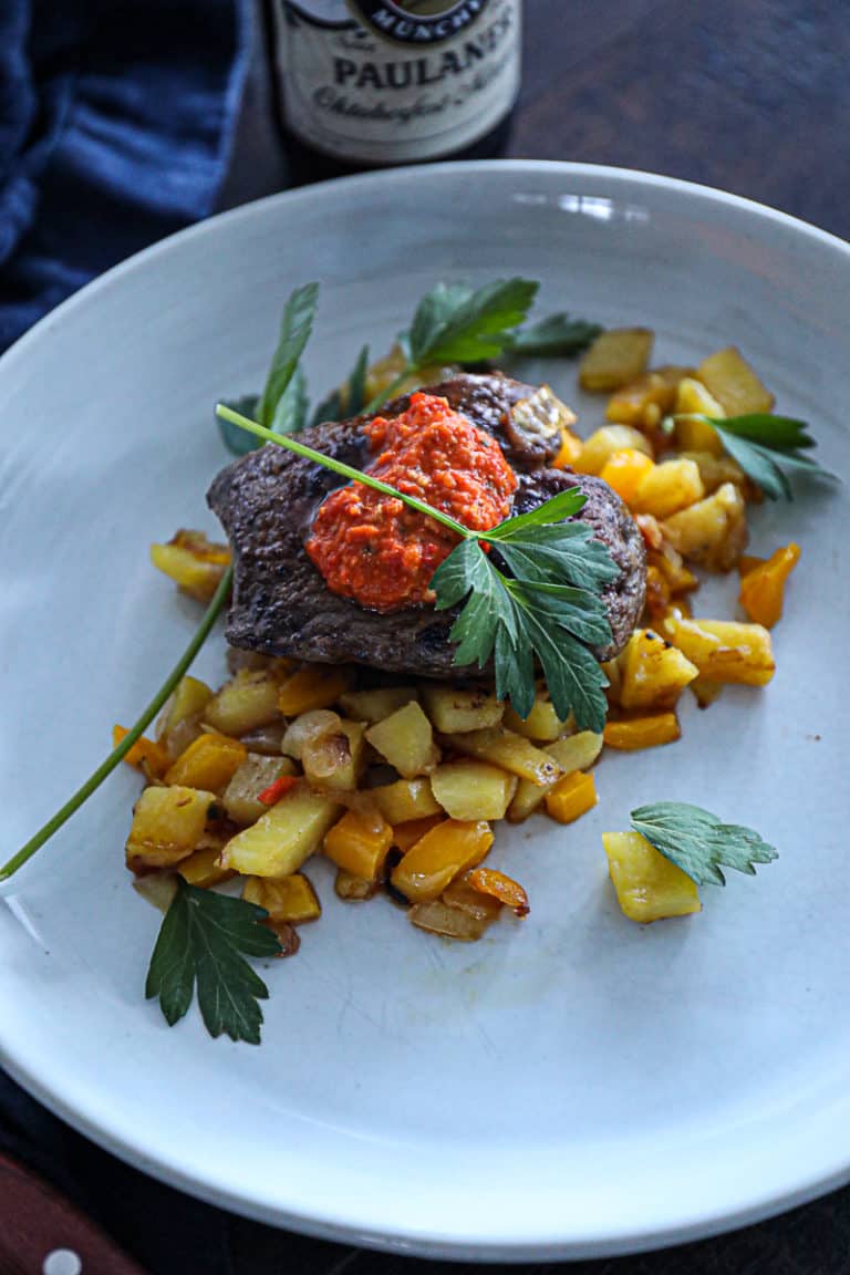 Petite Filet Mignon With Potato Hash (One Pan Meal) - Sip Bite Go
