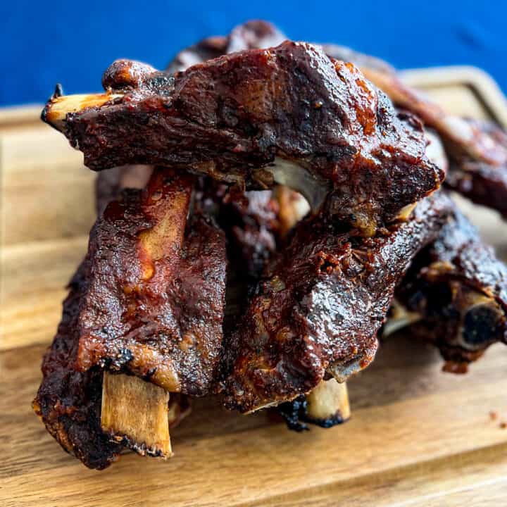 Baked Beef Back Ribs Recipe In The Oven - Sip Bite Go