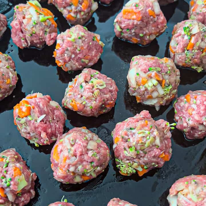 Easy Ground Beef Meatballs with Veggies Hidden! - Sip Bite Go
