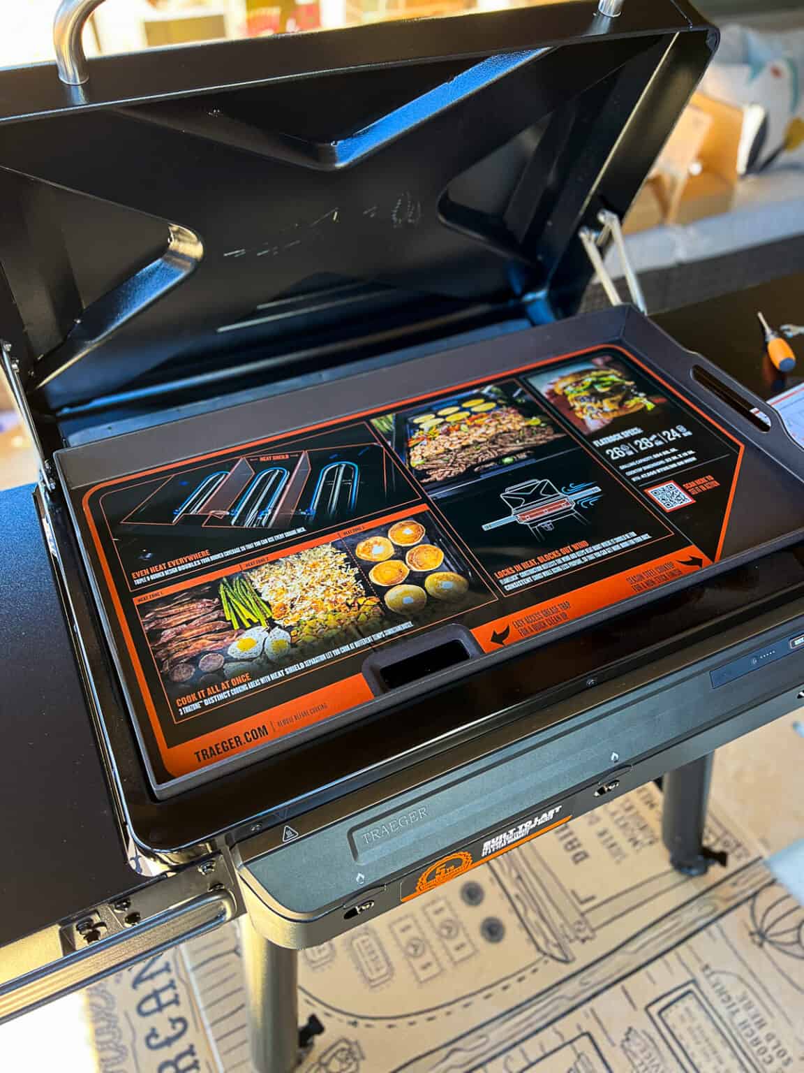 Traeger Flatrock Grill REVIEW (Flat Top Griddle) - Sip Bite Go