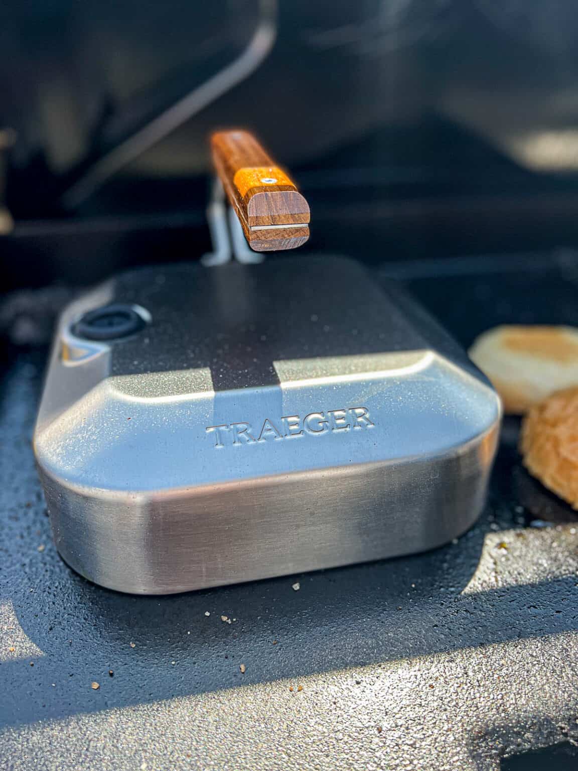 Traeger Flatrock Smash Burger Kit Review - Sip Bite Go
