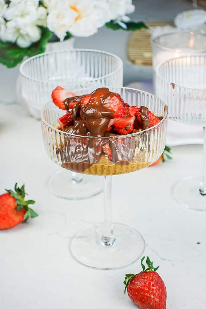 Viral Dubai Chocolate Strawberry Cup Recipe - Sip Bite Go